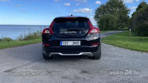 Black Volvo C30 2011 in Tallinn, with an engine capacity of 1.60 L and mileage of 128 thousand km for 5400 €, photo 6 on AUTOMOTO.COM.LV