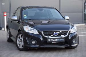 Melns Volvo C30 2012 Viļņa, ar dzinēja tilpumu 1.60 L un nobraukumu 225 tūkst. km par 3800 €, foto 3 vietnē AUTOMOTO.COM.LV