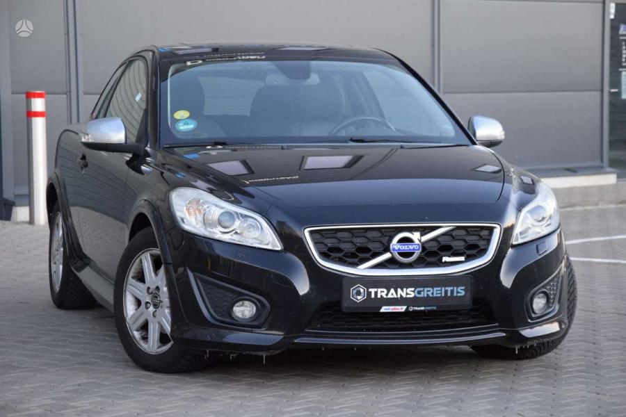 Melns Volvo C30 2012 Viļņa, ar dzinēja tilpumu 1.60 L un nobraukumu 225 tūkst. km par 3800 €, foto 3 vietnē AUTOMOTO.COM.LV