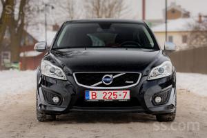 Black Volvo C30 2012 in Jelgava, with an engine capacity of 1.60 L and mileage of 235 thousand km for 5490 €, photo  on AUTOMOTO.COM.LV