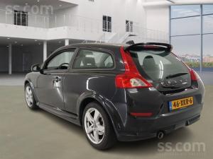Black Volvo C30 2012 in Jelgava, with an engine capacity of 1.60 L and mileage of 235 thousand km for 5490 €, photo 32 on AUTOMOTO.COM.LV