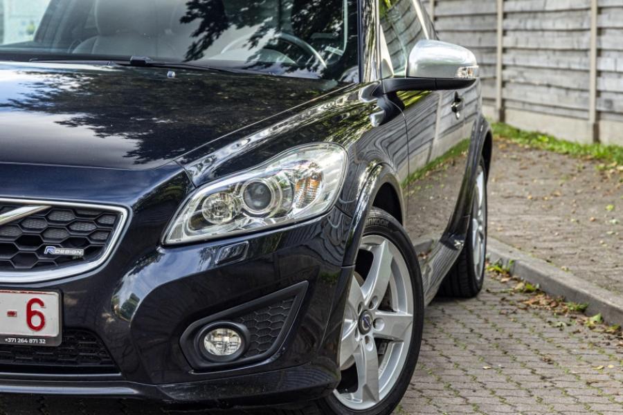 Melns Volvo C30 2012 Rīga, ar dzinēja tilpumu 1.60 L un nobraukumu 235 tūkst. km par 5490 €, foto 11 vietnē AUTOMOTO.COM.LV