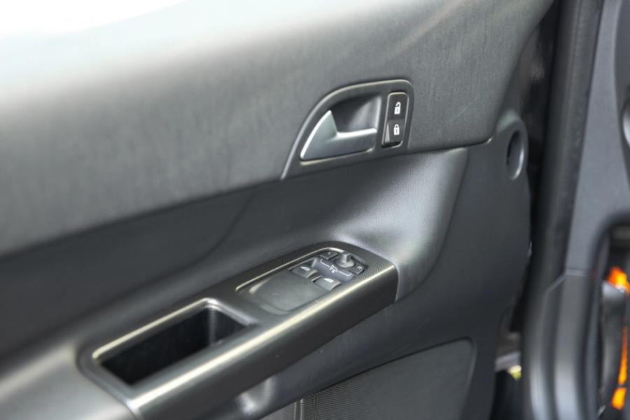 Melns Volvo C30 2012 Rīga, ar dzinēja tilpumu 1.60 L un nobraukumu 235 tūkst. km par 5490 €, foto 20 vietnē AUTOMOTO.COM.LV