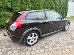 Black Volvo C30 2012 in Paide, with an engine capacity of 1.60 L and mileage of 262 thousand km for 4990 €, photo 8 on AUTOMOTO.COM.LV