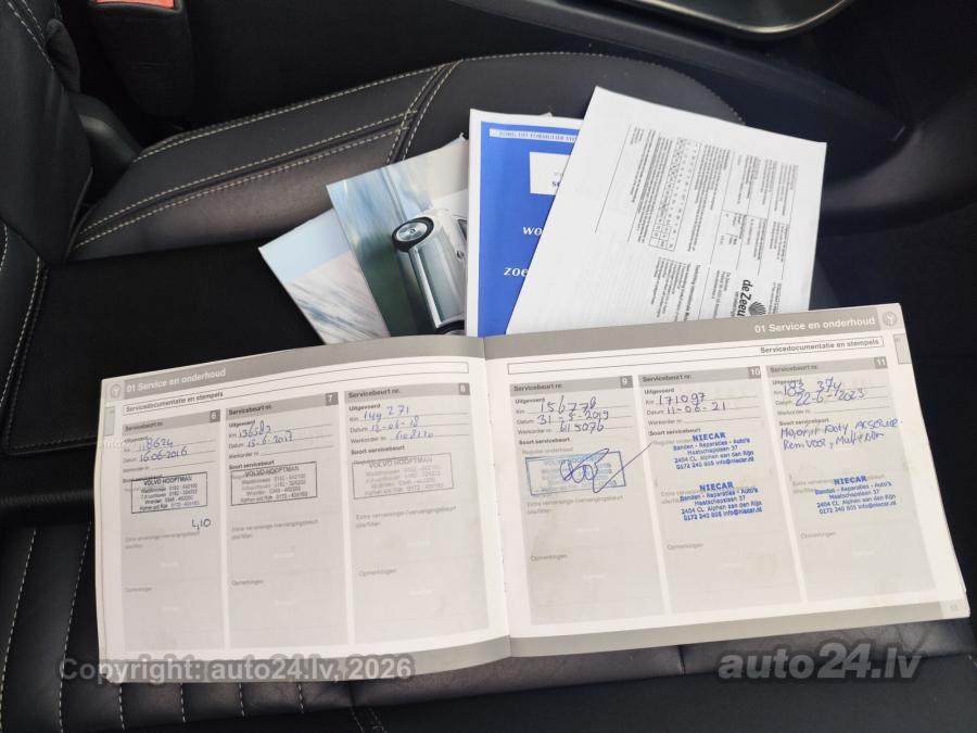 Black Volvo C30 2012 in Paide, with an engine capacity of 1.60 L and mileage of 262 thousand km for 4990 €, photo 23 on AUTOMOTO.COM.LV
