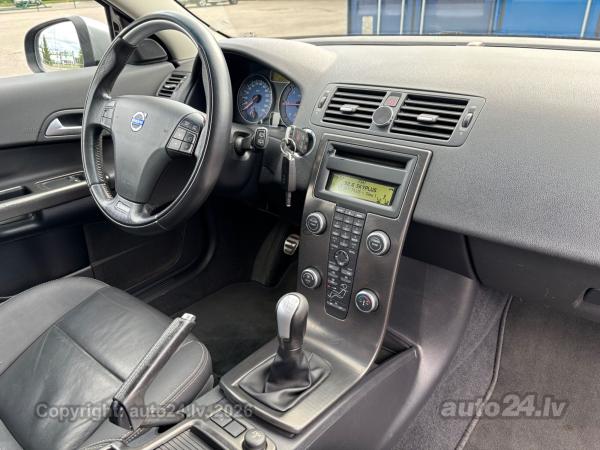 Melns Volvo C30 2012 Paide, ar dzinēja tilpumu 1.60 L un nobraukumu 299 tūkst. km par 5390 €, foto 8 vietnē AUTOMOTO.COM.LV