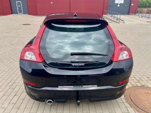 Black Volvo C30 2012 in Kaunas, with an engine capacity of 1.60 L and mileage of 327 thousand km for 3999 €, photo 12 on AUTOMOTO.COM.LV