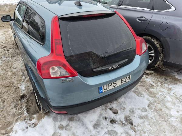 Blue Volvo C30 2007 in Kaunas, with an engine capacity of 1.56 L and mileage of 341 thousand km for 1050 €, photo 3 on AUTOMOTO.COM.LV