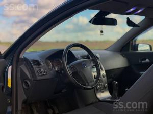 Blue Volvo C30 2007 in Riga, with an engine capacity of 2.00 L and mileage of 360 thousand km for 2550 €, photo 5 on AUTOMOTO.COM.LV