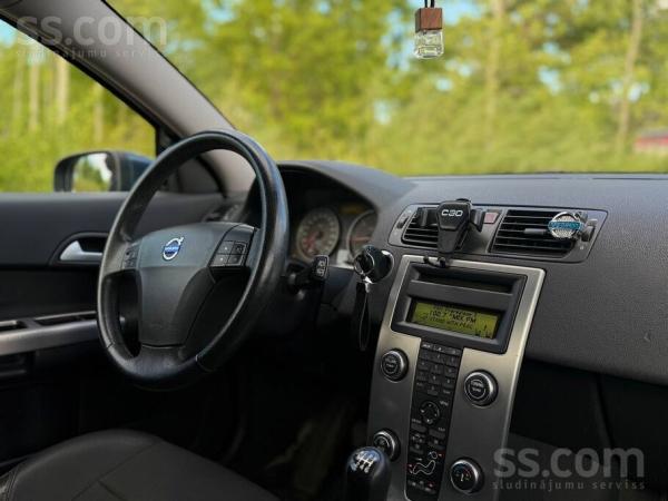 Синий Вольво Ц30 2007 в Рига, объемом двигателя 2.00 л и пробегом 360 тыс. км за 2550 €, фото 5 на AUTOMOTO.COM.LV