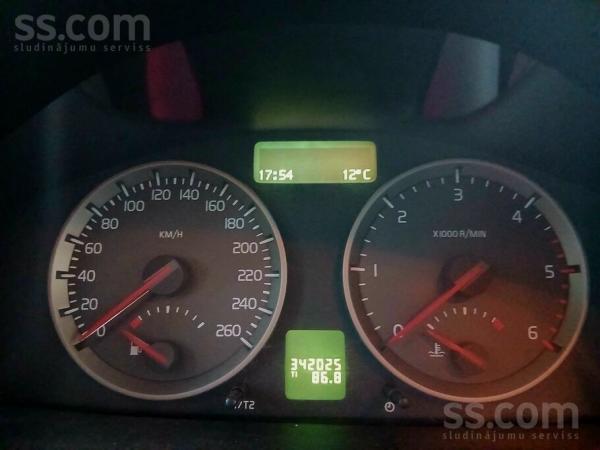 Синий Вольво Ц30 2007 в Рига, объемом двигателя 2.00 л и пробегом 342 тыс. км за 2000 €, фото 8 на AUTOMOTO.COM.LV