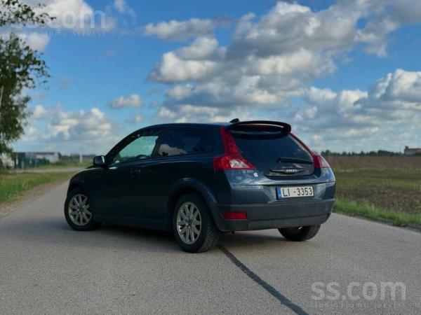 Blue Volvo C30 2007 in Riga, with an engine capacity of 2.00 L and mileage of 360 thousand km for 2100 €, photo 2 on AUTOMOTO.COM.LV