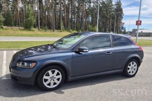 Zils Volvo C30 2007 Rīga, ar dzinēja tilpumu 2.40 L un nobraukumu 270 tūkst. km par 4000 €, foto  vietnē AUTOMOTO.COM.LV