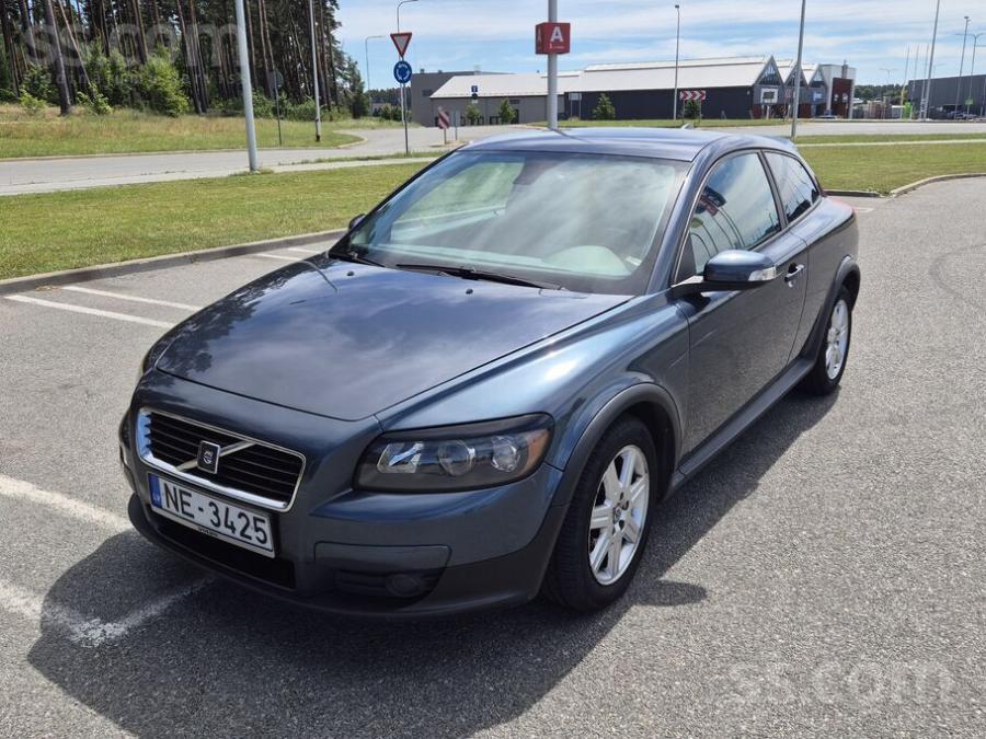 Blue Volvo C30 2007 in Riga, with an engine capacity of 2.40 L and mileage of 270 thousand km for 4000 €, photo 3 on AUTOMOTO.COM.LV