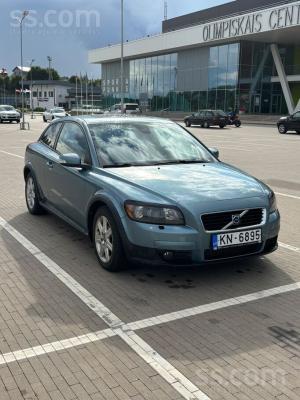 Zils Volvo C30 2007 Rēzekne, ar dzinēja tilpumu 2.40 L un nobraukumu 247 tūkst. km par 3650 €, foto 3 vietnē AUTOMOTO.COM.LV