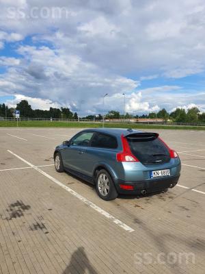 Zils Volvo C30 2007 Rēzekne, ar dzinēja tilpumu 2.40 L un nobraukumu 247 tūkst. km par 3650 €, foto 6 vietnē AUTOMOTO.COM.LV