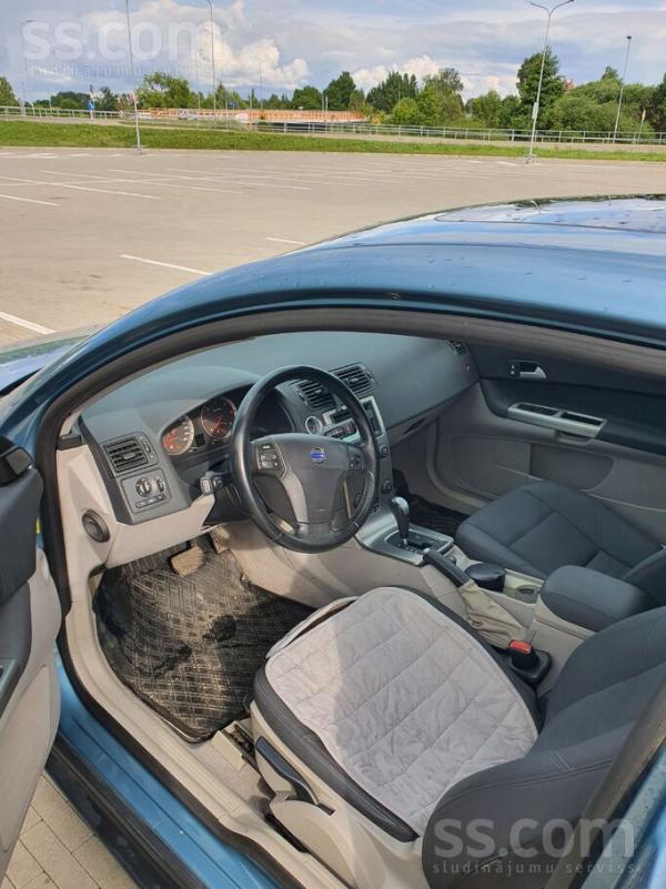 Zils Volvo C30 2007 Rēzekne, ar dzinēja tilpumu 2.40 L un nobraukumu 247 tūkst. km par 3650 €, foto 6 vietnē AUTOMOTO.COM.LV