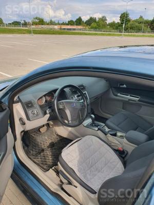 Zils Volvo C30 2007 Rēzekne, ar dzinēja tilpumu 2.40 L un nobraukumu 247 tūkst. km par 3650 €, foto 7 vietnē AUTOMOTO.COM.LV