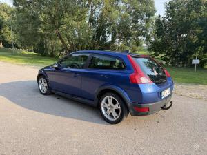 Blue Volvo C30 2007 in Kelme, with an engine capacity of 1.56 L and mileage of 180 thousand km for 1699 €, photo 5 on AUTOMOTO.COM.LV