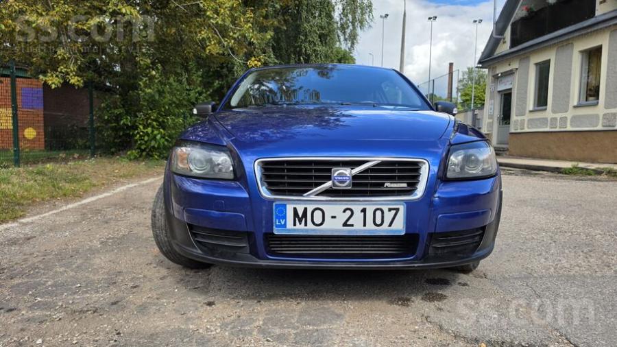 Zils Volvo C30 2007 Daugavpils, ar dzinēja tilpumu 1.60 L un nobraukumu 358 tūkst. km par 1950 €, foto 3 vietnē AUTOMOTO.COM.LV
