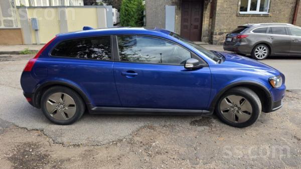 Blue Volvo C30 2007 in Daugavpils, with an engine capacity of 1.60 L and mileage of 358 thousand km for 1950 €, photo 4 on AUTOMOTO.COM.LV