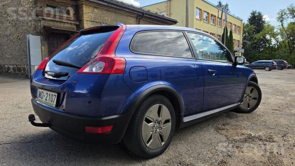 Blue Volvo C30 2007 in Daugavpils, with an engine capacity of 1.60 L and mileage of 358 thousand km for 1950 €, photo 5 on AUTOMOTO.COM.LV