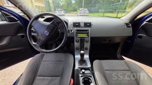 Zils Volvo C30 2007 Daugavpils, ar dzinēja tilpumu 1.60 L un nobraukumu 358 tūkst. km par 1950 €, foto 15 vietnē AUTOMOTO.COM.LV