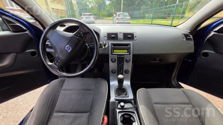 Zils Volvo C30 2007 Daugavpils, ar dzinēja tilpumu 1.60 L un nobraukumu 358 tūkst. km par 1950 €, foto 15 vietnē AUTOMOTO.COM.LV