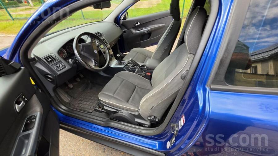 Zils Volvo C30 2007 Daugavpils, ar dzinēja tilpumu 1.60 L un nobraukumu 358 tūkst. km par 1950 €, foto 20 vietnē AUTOMOTO.COM.LV