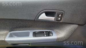 Zils Volvo C30 2007 Daugavpils, ar dzinēja tilpumu 1.60 L un nobraukumu 358 tūkst. km par 1950 €, foto 25 vietnē AUTOMOTO.COM.LV