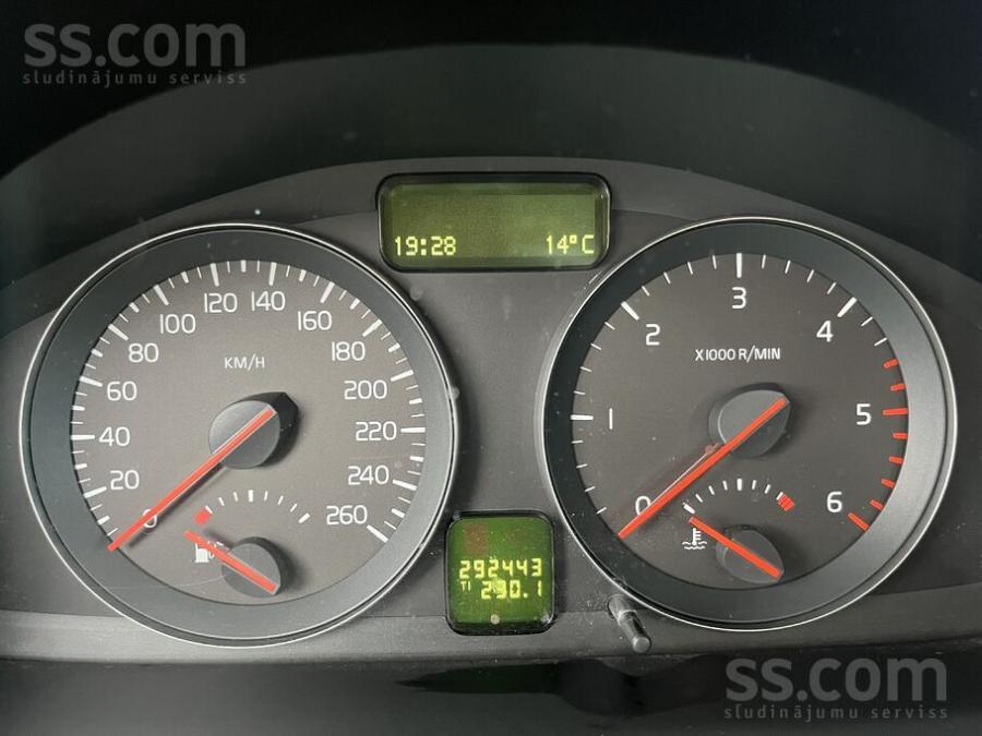 Синий Вольво Ц30 2009 в Юрмала, объемом двигателя 2.00 л и пробегом 292 тыс. км за 2450 €, фото 6 на AUTOMOTO.COM.LV
