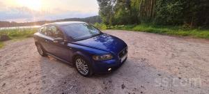 Blue Volvo C30 2009 in Jurmala, with an engine capacity of 1.60 L and mileage of 364 thousand km for 1550 €, photo 3 on AUTOMOTO.COM.LV
