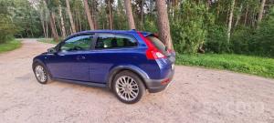 Blue Volvo C30 2009 in Jurmala, with an engine capacity of 1.60 L and mileage of 364 thousand km for 1550 €, photo 7 on AUTOMOTO.COM.LV