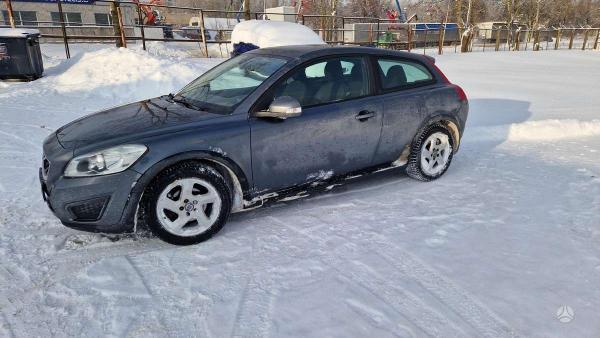 Blue Volvo C30 2010 in Vilnius, with an engine capacity of 1.60 L and mileage of 279 thousand km for 1700 €, photo 2 on AUTOMOTO.COM.LV