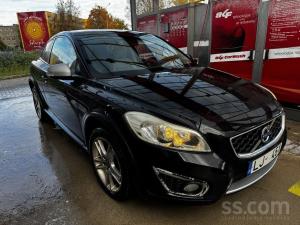 Zils Volvo C30 2010 Rīga, ar dzinēja tilpumu 2.00 L un nobraukumu 248 tūkst. km par 2500 €, foto 3 vietnē AUTOMOTO.COM.LV