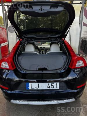 Zils Volvo C30 2010 Rīga, ar dzinēja tilpumu 2.00 L un nobraukumu 248 tūkst. km par 2500 €, foto 5 vietnē AUTOMOTO.COM.LV