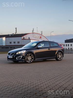 Blue Volvo C30 2010 in Riga, with an engine capacity of 2.50 L and mileage of 244 thousand km for 6500 €, photo  on AUTOMOTO.COM.LV