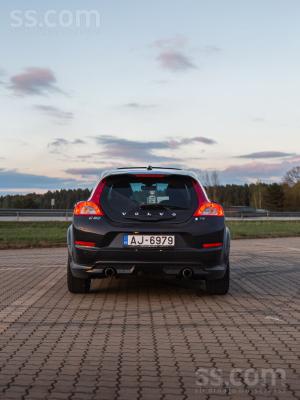 Blue Volvo C30 2010 in Riga, with an engine capacity of 2.50 L and mileage of 244 thousand km for 6500 €, photo 9 on AUTOMOTO.COM.LV
