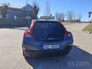 Blue Volvo C30 2007 in Liepaja, with an engine capacity of 1.60 L and mileage of 320 thousand km for 2000 €, photo 6 on AUTOMOTO.COM.LV