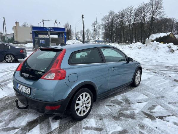 Zils Volvo C30 2007 Tauragė, ar dzinēja tilpumu 1.60 L un nobraukumu 310 tūkst. km par 2000 €, foto 3 vietnē AUTOMOTO.COM.LV