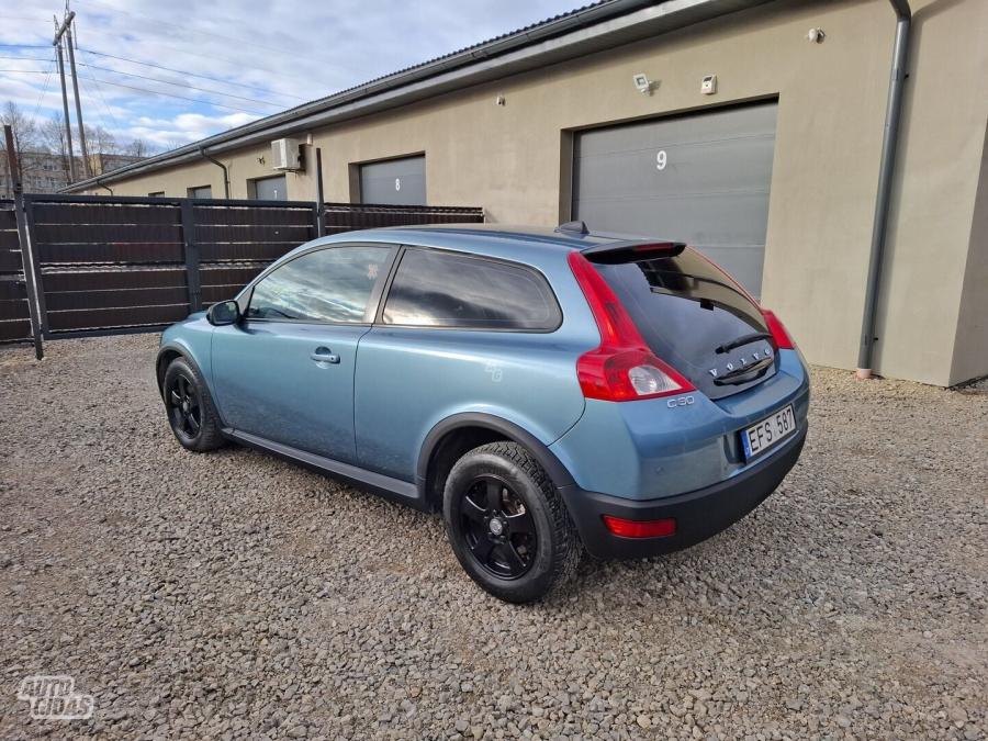 Blue Volvo C30 2007 in Siauliai, with an engine capacity of 1.60 L and mileage of 285 thousand km for 1500 €, photo 5 on AUTOMOTO.COM.LV