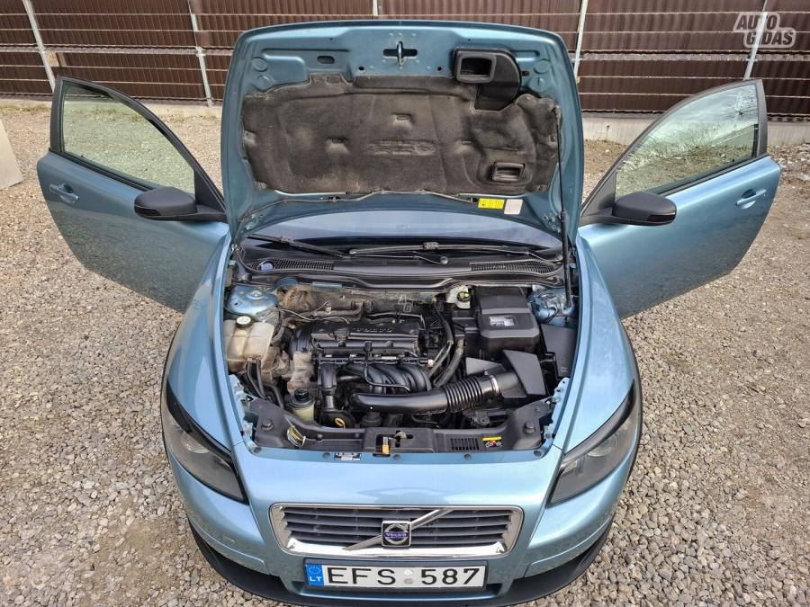 Blue Volvo C30 2007 in Siauliai, with an engine capacity of 1.60 L and mileage of 285 thousand km for 1500 €, photo 9 on AUTOMOTO.COM.LV
