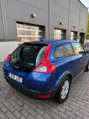 Zils Volvo C30 2007 Tallina, ar dzinēja tilpumu 1.60 L un nobraukumu 388 tūkst. km par 2500 €, foto 4 vietnē AUTOMOTO.COM.LV