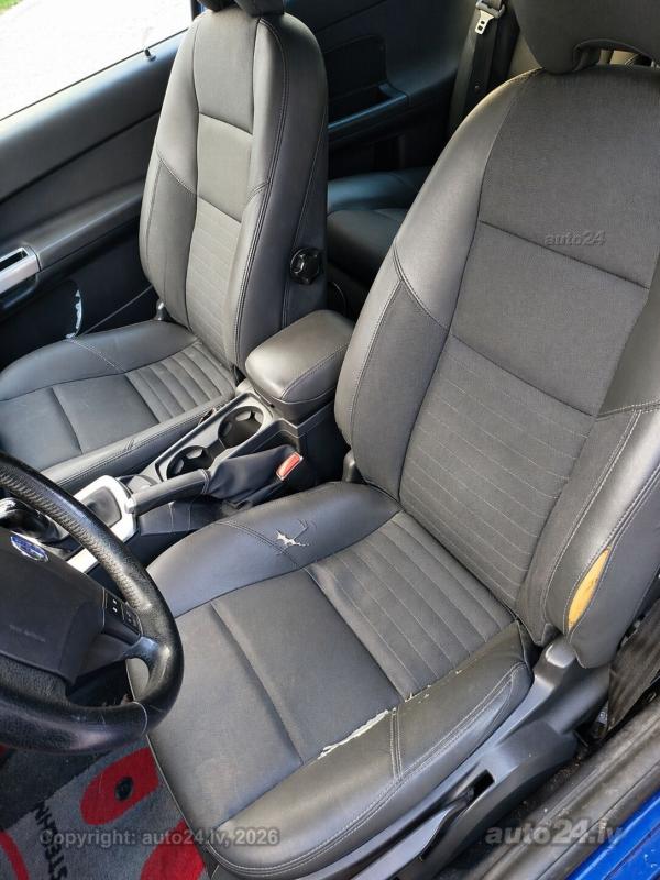 Zils Volvo C30 2007 Tallina, ar dzinēja tilpumu 1.60 L un nobraukumu 388 tūkst. km par 2500 €, foto 4 vietnē AUTOMOTO.COM.LV