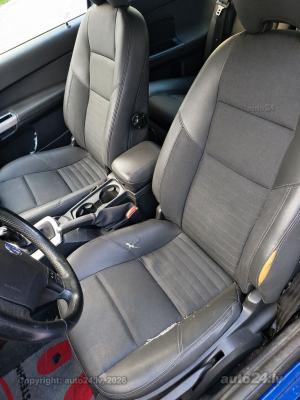 Zils Volvo C30 2007 Tallina, ar dzinēja tilpumu 1.60 L un nobraukumu 388 tūkst. km par 2500 €, foto 5 vietnē AUTOMOTO.COM.LV