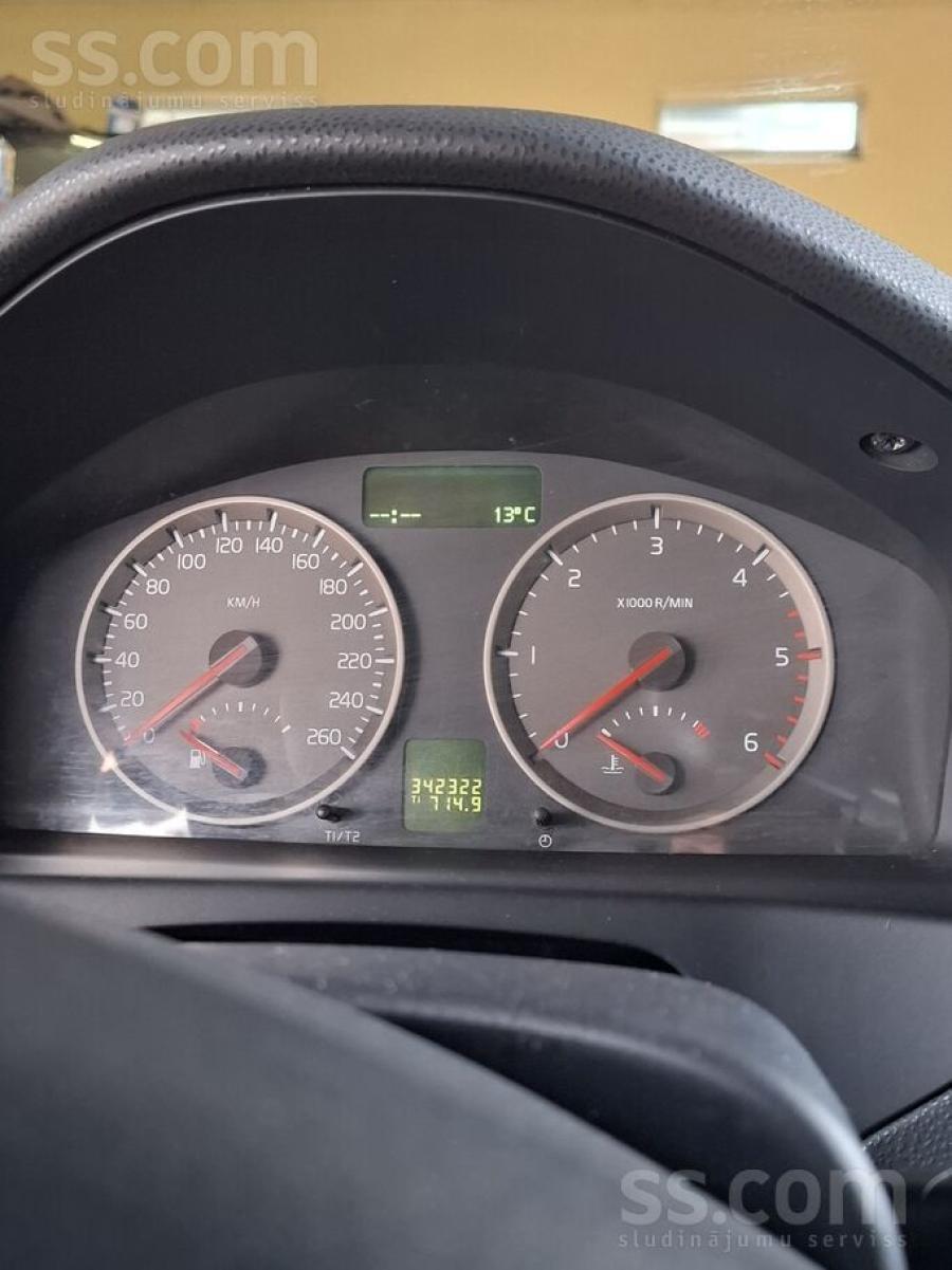 Zils Volvo C30 2007 Rīga, ar dzinēja tilpumu 2.00 L un nobraukumu 342 tūkst. km par 2300 €, foto 11 vietnē AUTOMOTO.COM.LV