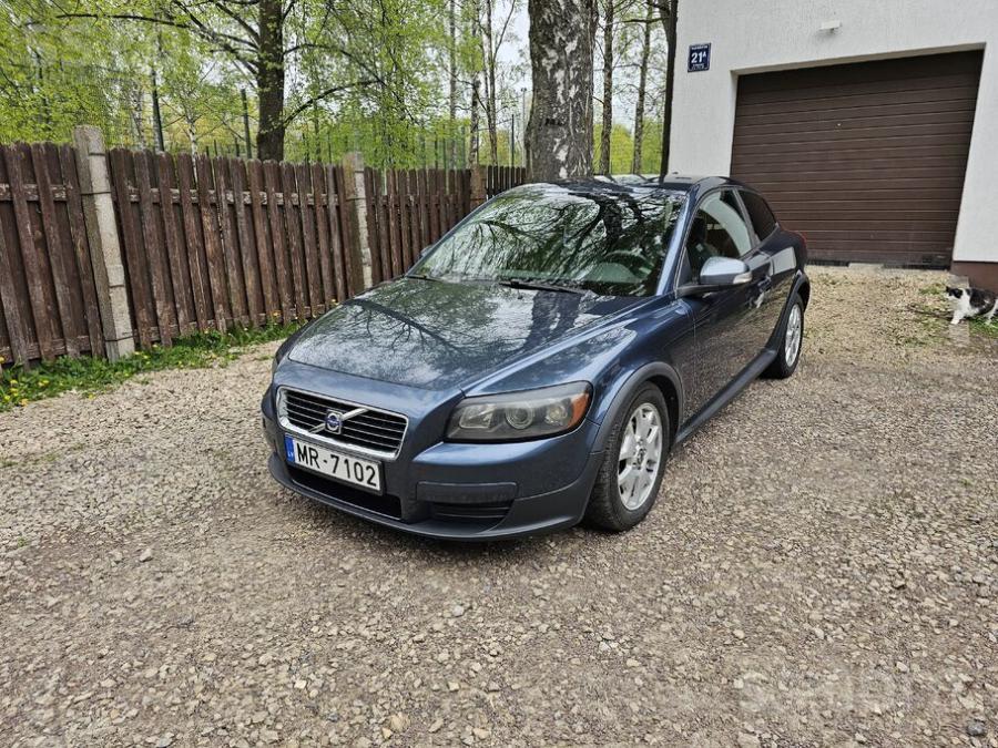 Blue Volvo C30 2007 in Riga, with an engine capacity of 1.60 L and mileage of 341 thousand km for 2200 €, photo 1 on AUTOMOTO.COM.LV