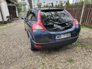 Blue Volvo C30 2007 in Riga, with an engine capacity of 1.60 L and mileage of 341 thousand km for 2200 €, photo 4 on AUTOMOTO.COM.LV