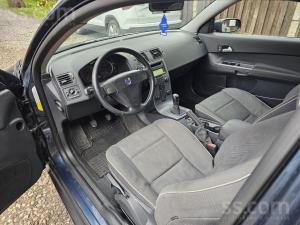 Blue Volvo C30 2007 in Riga, with an engine capacity of 1.60 L and mileage of 341 thousand km for 2200 €, photo 5 on AUTOMOTO.COM.LV