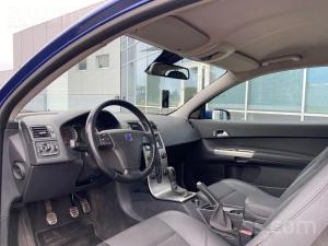 Zils Volvo C30 2007 Cēsis, ar dzinēja tilpumu 2.00 L un nobraukumu 338 tūkst. km par 2900 €, foto 10 vietnē AUTOMOTO.COM.LV